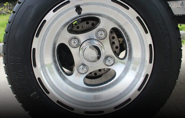 2025 Evolution Classic 2 PLUS Golf Cart - Bright EV