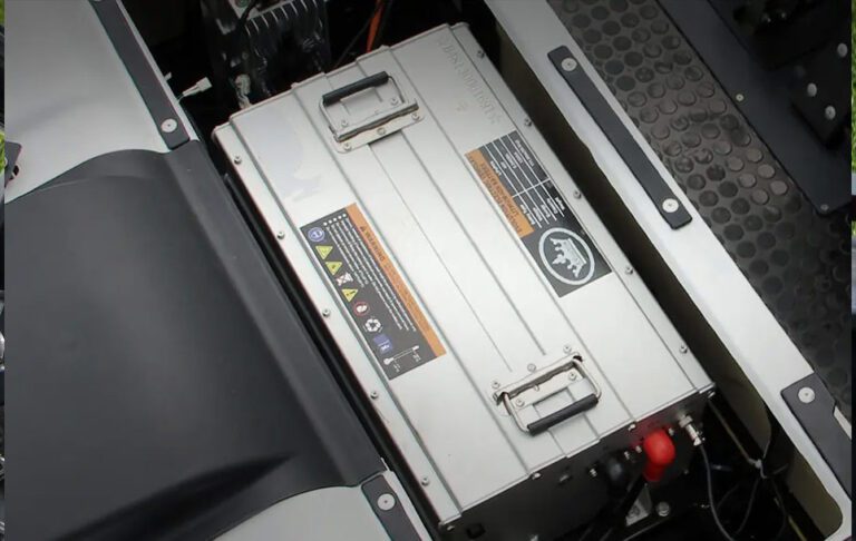 2025 Evolution Forester 4 PLUS Golf Cart - Bright EV