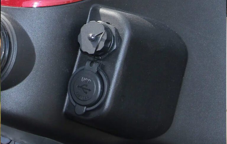 2025 Evolution Forester 4 PLUS Golf Cart - Bright EV